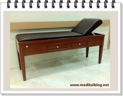 Ahşap Hasta Muayene ve Tedavi Sedyesi medikal sarf malzeme